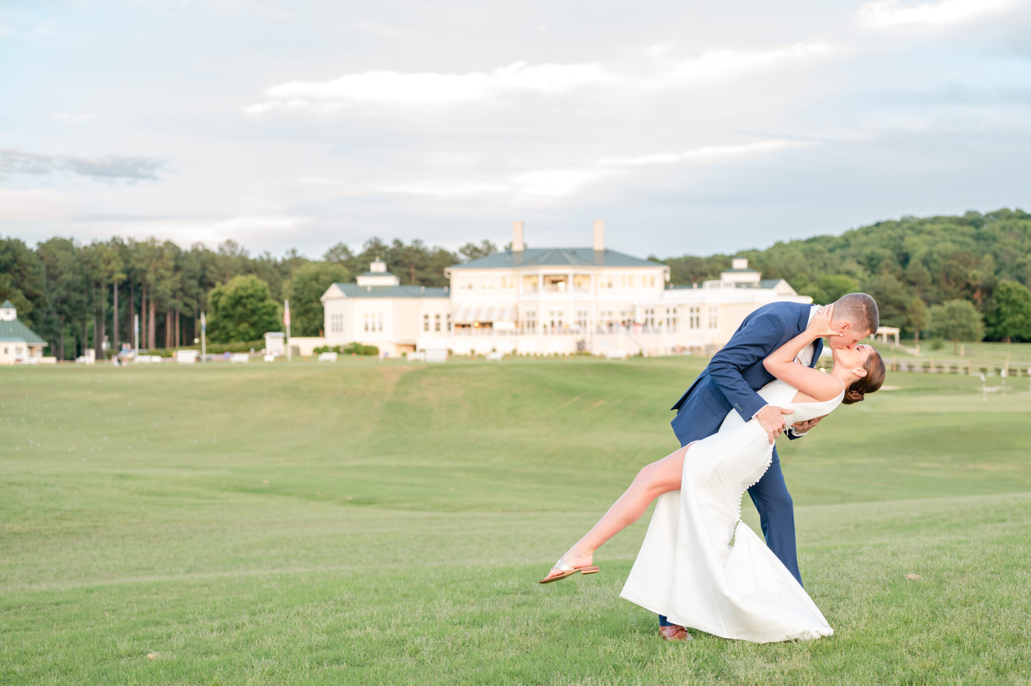 Independence Golf Club Richmond Wedding - www.michaelandlaurablog.com